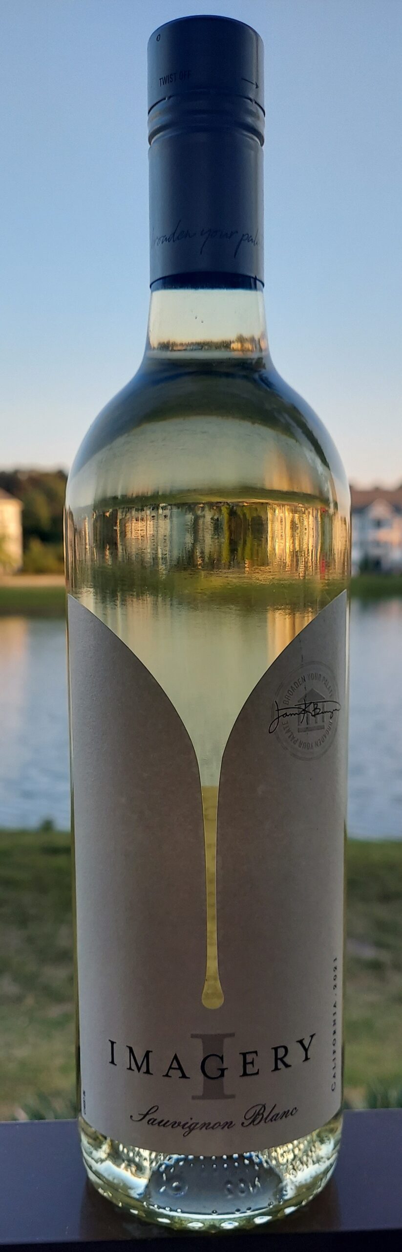 Imagery Sauvignon Blanc - Fast Simple and Good